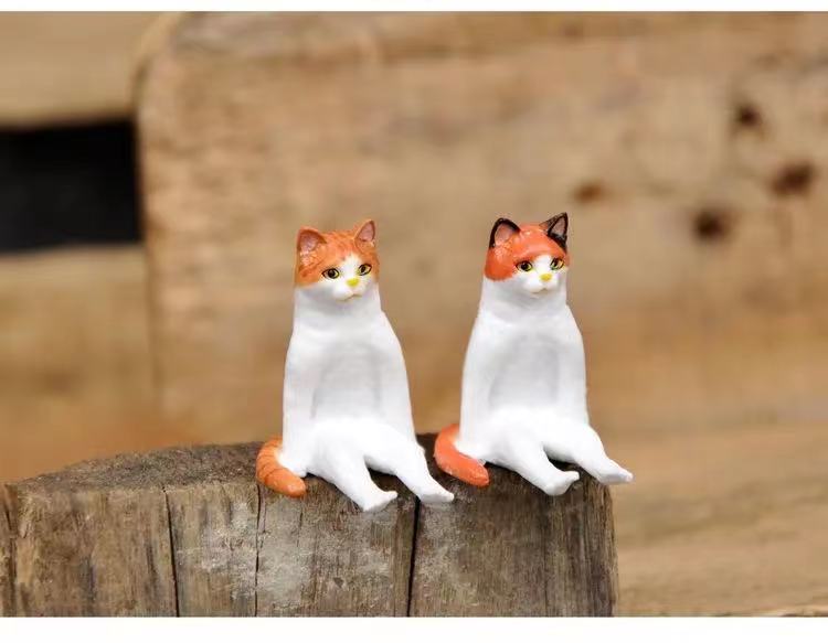 Sitting Cats Desk Figurine - Adorable Cat Figure Decor for Your Home ...
