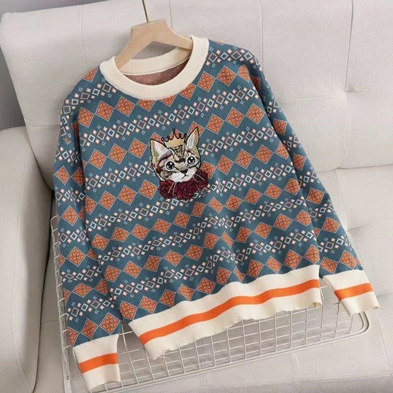 'The Queen' Embroidered Cat Sweatshirt | Rule Your Style Realm ...